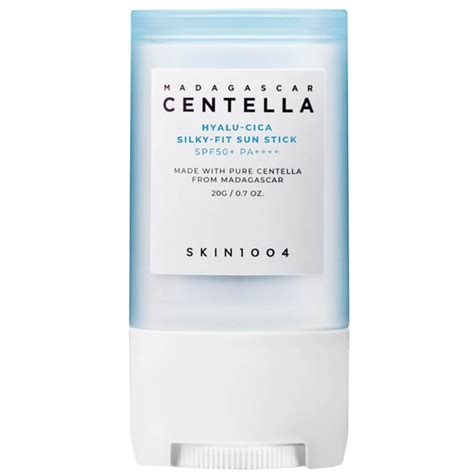 سكين 1004 هايلو سيكا واقي شمس ستيك سيلكي فيت Spf50 بخلاصة السنتيلا