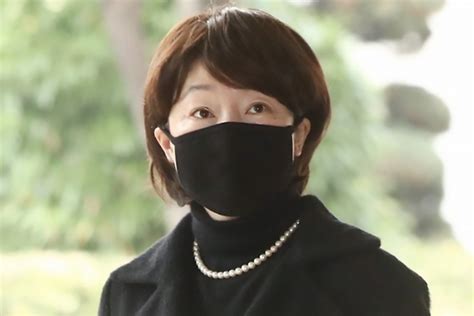 김건희 과거 사진 올리고 쥴리 스펠링은 아는지진혜원 검사 기소