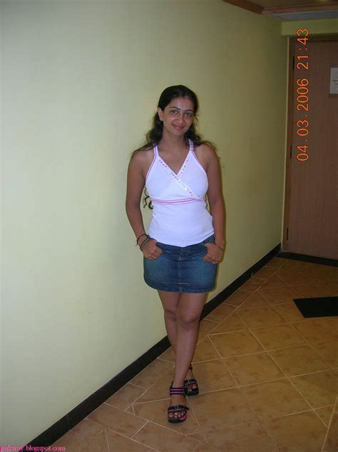 Aqabla Hot Desi