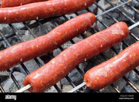 Barbecue Merguez Banque De Photographies Et Dimages à Haute Résolution