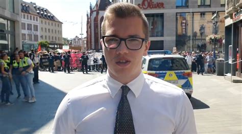 Vinul Lui Hitler Face Parte Din Ancheta Privind Un Politician German De Extremă Dreapta