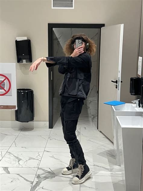 New Choppa Style Mirror Selfie Fashion