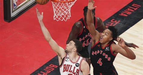 시카고 불스와 Okc 플레이 인 토너먼트 서바이벌