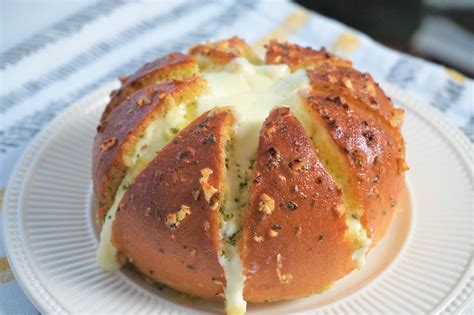 Cara Membuat Korean Garlic Cheese Bread Yang Gurih