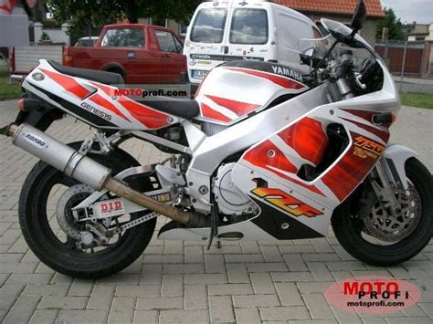 1995 Yamaha YZF 750 R Moto ZombDrive