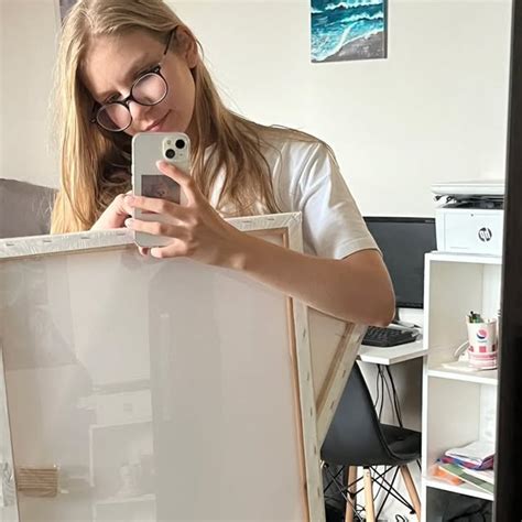 Виктория художник иллюстратор стикеры открытки Wiviksart
