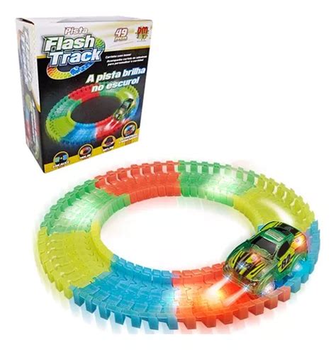 La pista infantil Flash Track con cochecito brilla en color oscuro ...