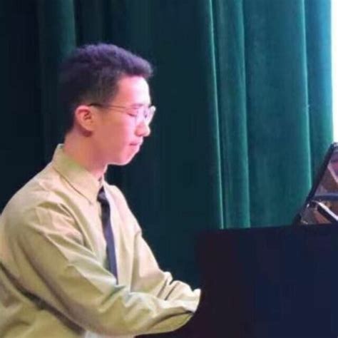 Stream 硬派诗人陈卓逸the Hardstyle Poet Music Listen To Songs Albums