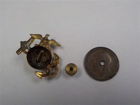 Original Wwi Usmc Eganda Dress Uniform Cap Insignia Wbritish Coin Backing 4584726693