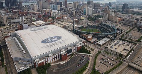 Officials Discussing Options To Make Ford Field Roof Retractable