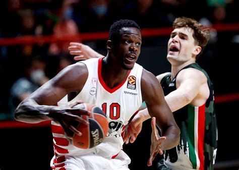 Finale Grèce Moustapha Fall Et Olympiakos Mènent 2 0 Face Au Panathinaikos Basket Europe