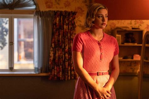 ‘riverdale Finale Review The Wackiest Show On Tv Ends In Tears