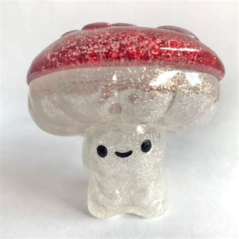 Sparkly Clear Classic Shumi Mushrumi Sofubi From Jade Kuei Of Mumbot