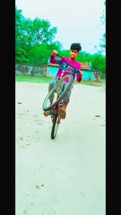 Stunt Wheeliechallenge Cycle Cyclewhellie Cyclechallenge Wheelie