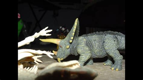 T Rex Vs Triceratops Stop Motion Youtube