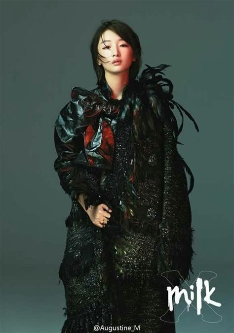 周冬雨 Zhou Dongyu ファッションアイデア ファッション 周冬雨