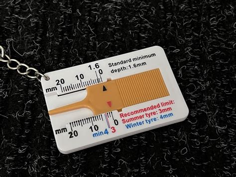 Лінійка інструмент для вимірювання глибини протектора шин 75 грн Інші автоаксесуари