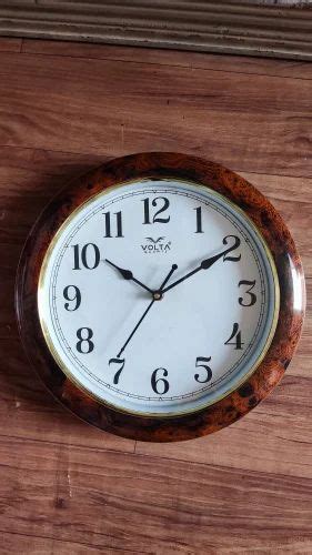 Volta Analog Decorative Wall Clock Size 11 Inches280 Mm Round At