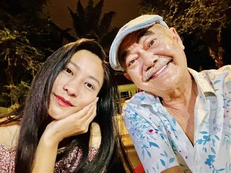 NSND Việt Anh vướng tin đang yêu cô gái trẻ ở tuổi U chính chủ lên tiếng Showbiz Việt Sao