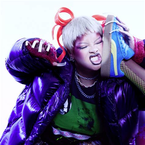 Rihanna Fenty X Puma Creeper Phatty Sneakers Campagna Foto
