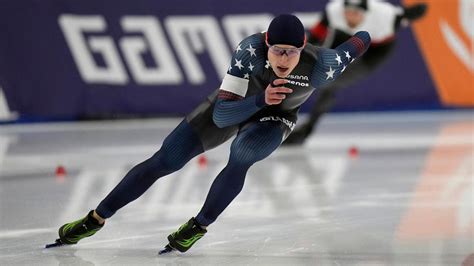 Un Jeune De 19 Ans Surclasse La Compétition Patinage De Vitesse L