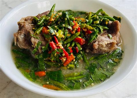 ต้มแซ่บเล้ง กับข้าว เคล็ดลับน้ำใส หมูเปื่อยนุ่ม By ครัวหรรษา Pantip