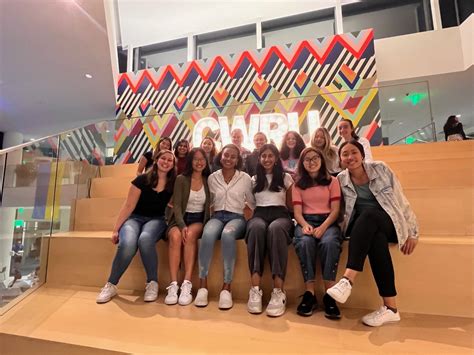 Cwru Engineering On Twitter Meet Cwrus Girlswhocode Team 💻 A Growing Club At Cwru This