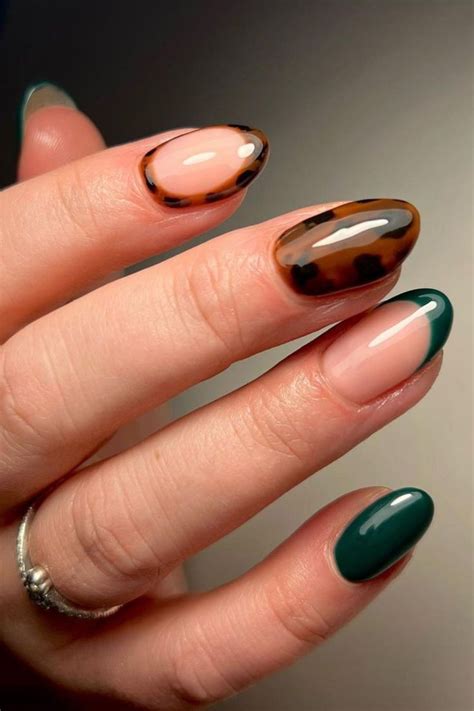 Get On Trend With These 30 Gorgeous Tortoise Shell Nail Ideas In 2025
