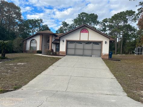 8959 Hernando Way Weeki Wachee Fl 34613 Trulia