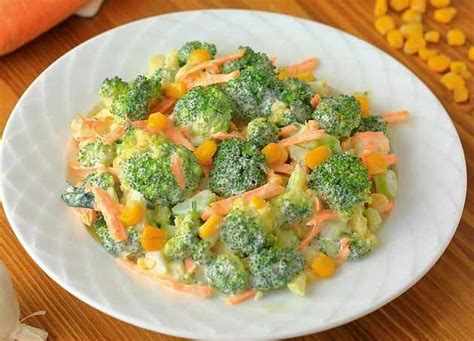 طرز تهیه سالاد کلم بروکلی ترکیه ای با ذرت و طعم عالی