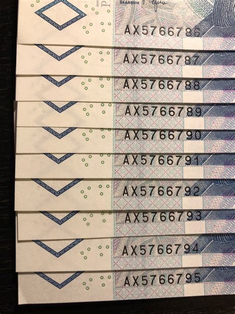 Banknoty o kolejnych numerach seryjnych 10x 50 ZŁ 7768481411