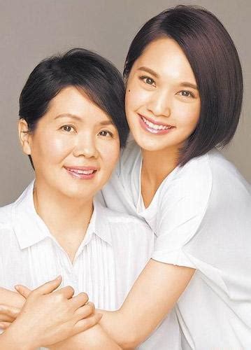 杨丞琳庆三十而立拉老妈入镜 晒母女亲密合影 搜狐娱乐