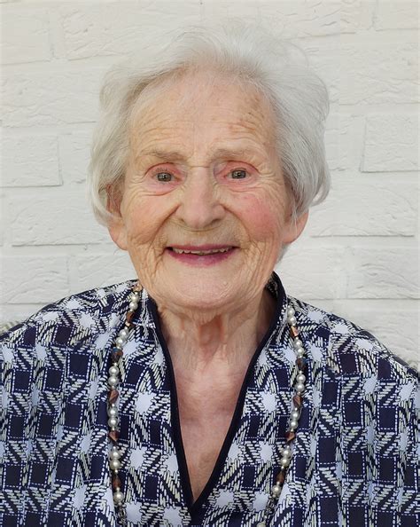 Isabella Rondas Mak Papillon