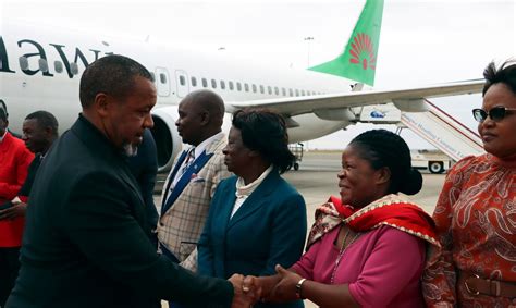 The Death Of The Vice President Of Malawi And 9 Other People In A Plane