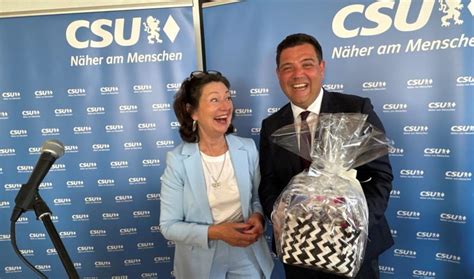 Mit 985 Prozent Gewählt Armin Dickl Ist Passauer Ob Kandidat Der Csu