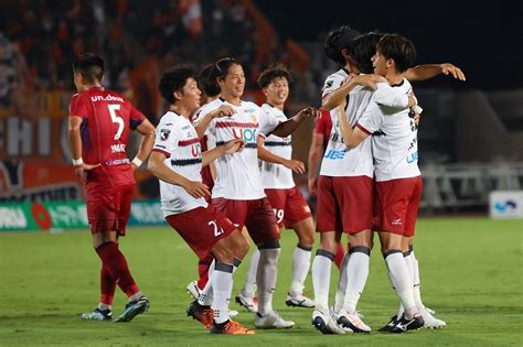 J2で奮闘するレノファ山口が見せた大勝の中のゴラッソ元日本代表も諦めるしかない強烈な一撃に「すんげえの見た」 概要 Jリーグ・国内