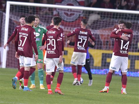 Rapid București FC U Craiova 1948 meci important doar pentru gazde