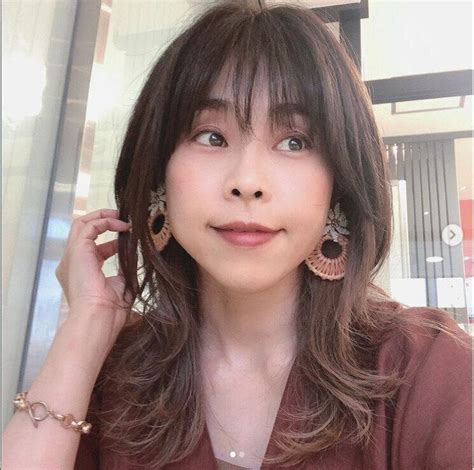 ぽっちゃり40代に似合う髪型34選2024最新小顔効果もバッチリなヘアスタイル サンキュ 40代 ヘアスタイル セミロング