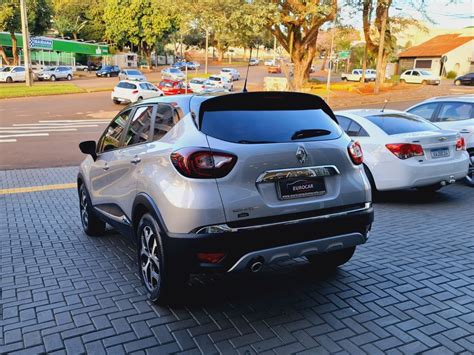 Renault CAPTUR Intense V Flex p Aut Flex portas câmbio Automático em Medianeira