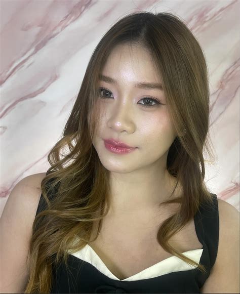 𝖨𝗌𝖺𝖻𝖾𝗅𝗅𝖾 𝖢𝖺𝗅𝗒𝗌𝗍𝖺 Museisabelle • Instagram Photos And Videos