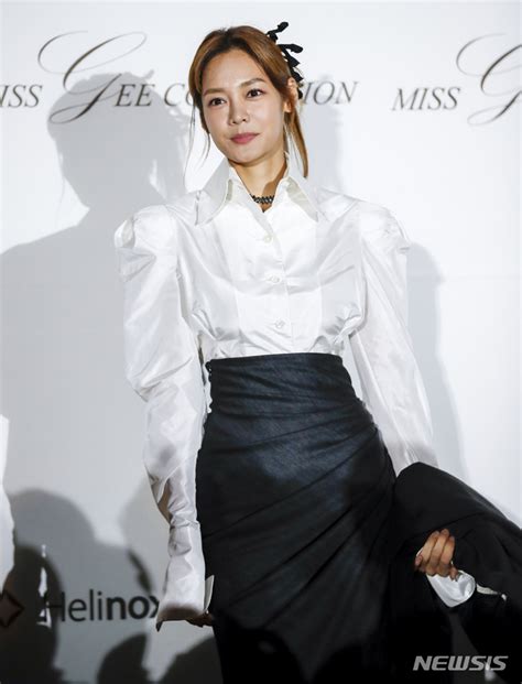 안현모 멋진 발걸음