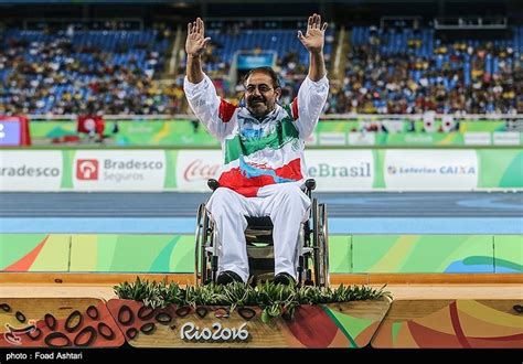 اهدای مدال برنز اسدالله عظیمی پارالمپیک ریو 2016 عکس خبری تسنیم Tasnim