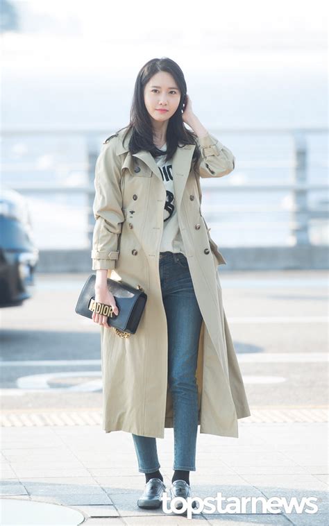 Hd포토 소녀시대snsd 윤아 ‘청순미 넘치는 공항 패션 조슬기 기자 톱스타뉴스