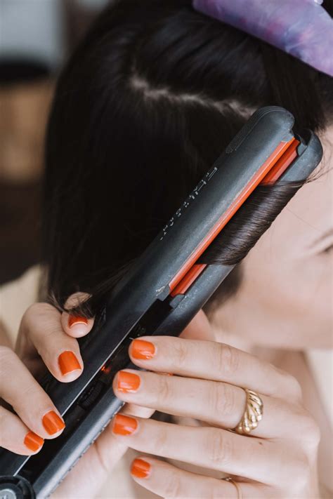 How To Curl Hair With Flat Iron Video Tutorial