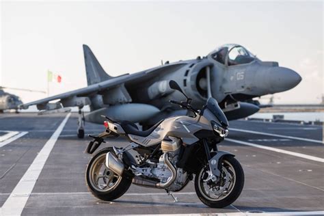 Moto Guzzi V100 Mandello Edisi Terbatas Masuk Indonesia Segini