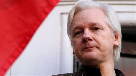 Julian Assange Queda En Libertad Pronto Se Reunirá Con Su Esposa