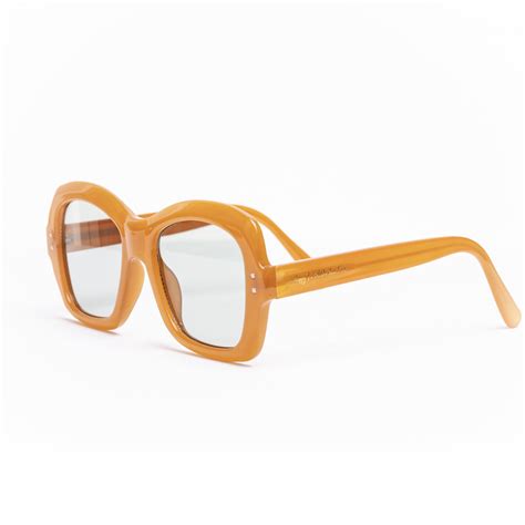 Happy To Sit On Your Face Leeloo Accessories Sunglasses Diahann