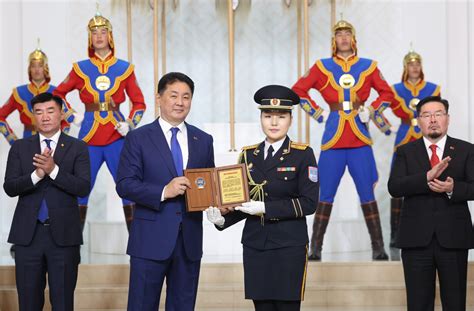 Монгол цэргийн өдрийг тохиолдуулан төрийн дээд цол одон медаль хүртээлээ Монгол Улсын