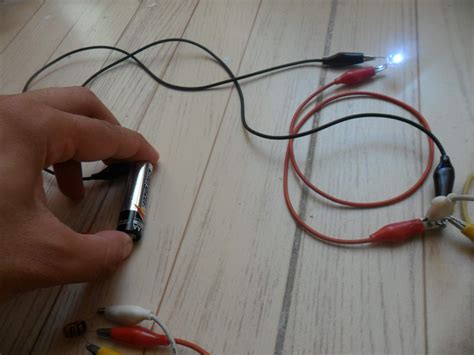 Joule Thief For Me 4 Steps Instructables