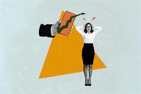 충격을 받은 사업가의 복합 사진 콜라주 손 보류 아이폰 행운 성공 화살표 상인 프로모션 페인트 배경에 고립 20 24세에 대한 스톡 사진 및 기타 이미지 Istock